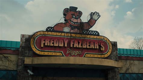 Five Nights At Freddy S Official Trailer
