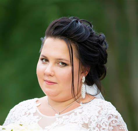 21 Ideal Hairstyles For Fat Faces And Double Chins HairstyleCamp
