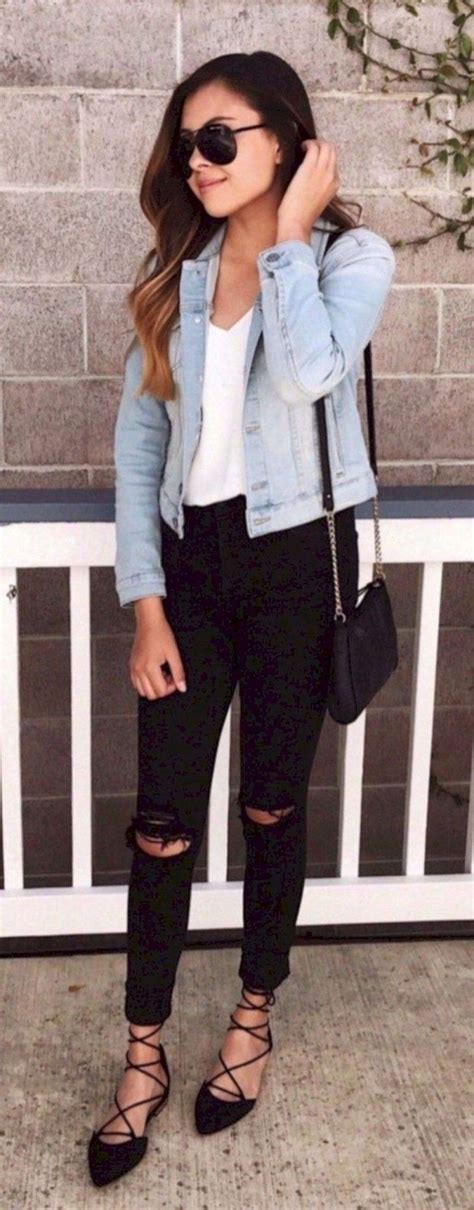 Charming Spring Outfits Ideas For