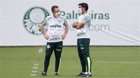 Escalação do Palmeiras veja como Abel Ferreira deve confirmar a equipe
