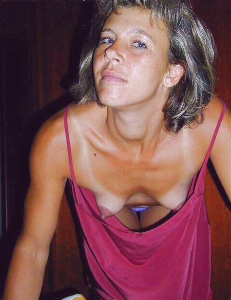 Downblouse Nipple Slip Oops Ehotpics