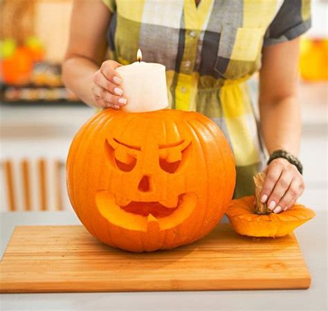 Dynia na Halloween jak zrobić lampion z dyni instrukcja krok po