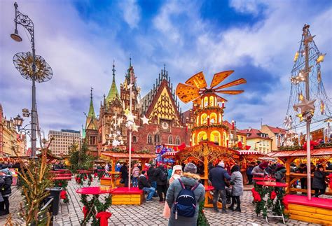Wrocław pięknieje na święta Kiedy rusza jarmark bożonarodzeniowy 2024