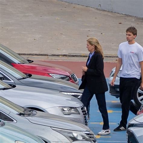 La Infanta Cristina Y Miguel Urdangarin En Un Partido De Balonmano De