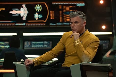 Star Trek Strange New Worlds Pike Move Inspired By William Shatner
