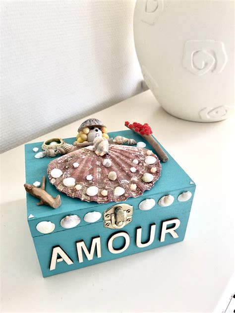Boite à bijoux en bois avec miroir et Coquillages DECOPARICI