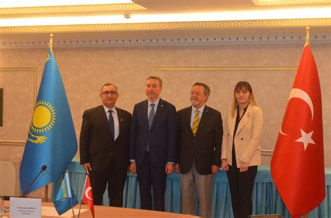 ANKASAM Başkanı Prof Dr Mehmet Seyfettin Erol Kazakistan