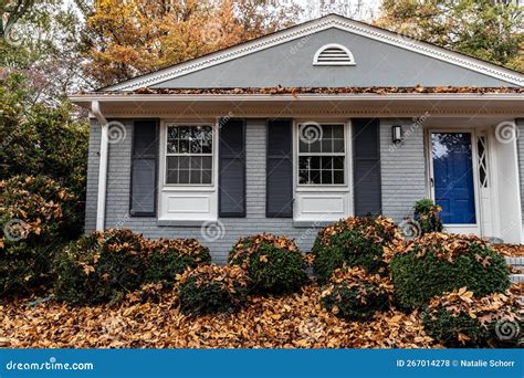 Red Brick Ranch House Stock Photography CartoonDealer 112142414