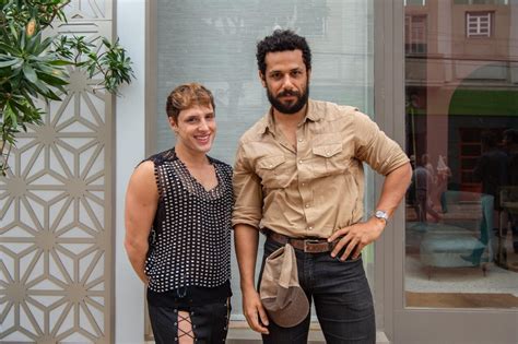 Relação de Ramiro e Kelvin se fortalece em Terra e paixão e Amaury