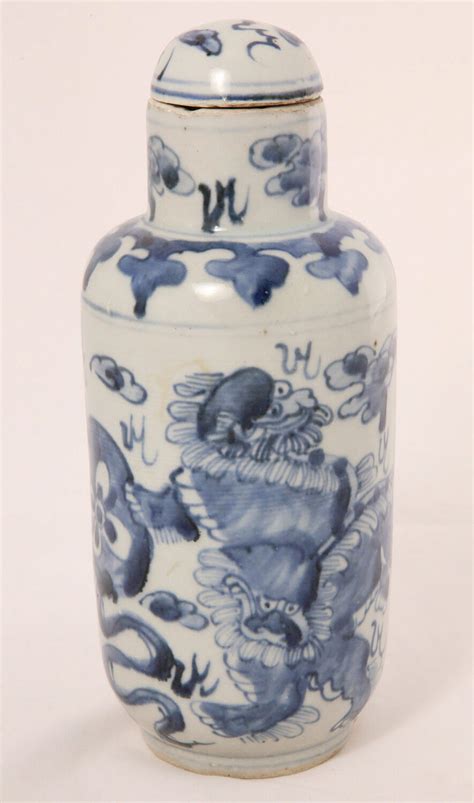 Chinese Blue And White Porcelain Covered Bottle Vintage Chinese Blue