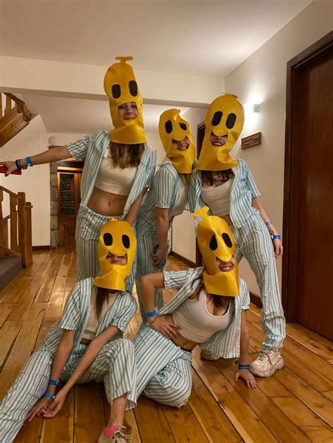 Bananas En Pijamas Disfraz Bizarro Disfraces Para Halloween Amigas
