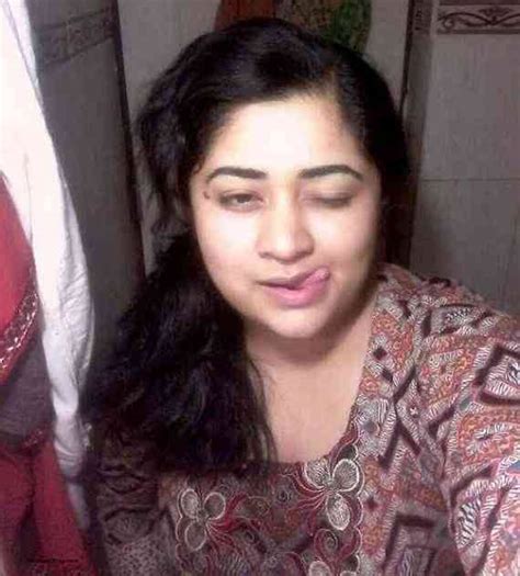 Pakistani Aunty Semi Nude With Black Bra Tumblr Pics