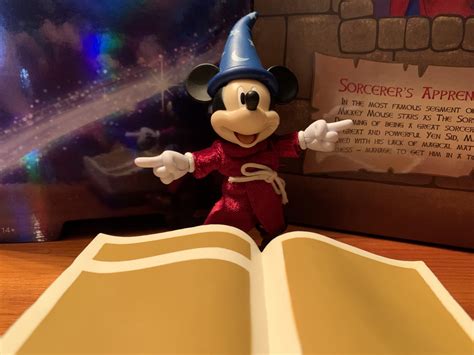 Super7 Disney Ultimates Mickey Mouse As The Sorcerers Apprentice