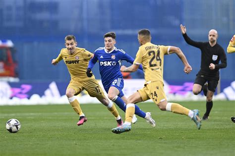 Slobodna Dalmacija Dinamo Objavio Cijene Karata Za Derbi S Hajdukom U