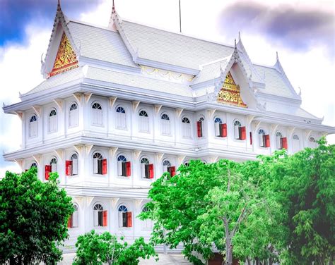 Wat Sri Iam Temple ในเมองเขตบางนา