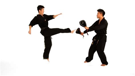How To Do A Double Roundhouse Kick Taekwondo Training YouTube