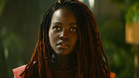 Black Panther Nh Ng I U X Y Ra Sau C B Ng Tay C A Thanos