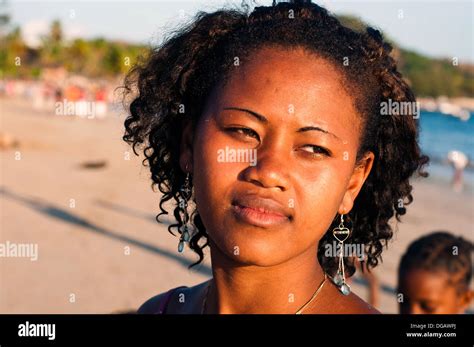 Jeunes Filles Malgaches Plage Banque De Photographies Et Dimages