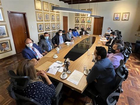 Governo Municipal e Superintendência da Caixa fazem balanço das ações