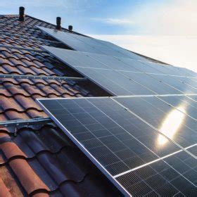 Instalace fotovoltaických panelů na šikmou střechu ASB Portal
