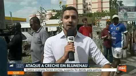Assista Rep Rter Da Tv Globo Se Emociona Ao Vivo Relato De Pai De
