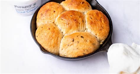 Garlic Herb Dinner Rolls Recipe L Forager Project