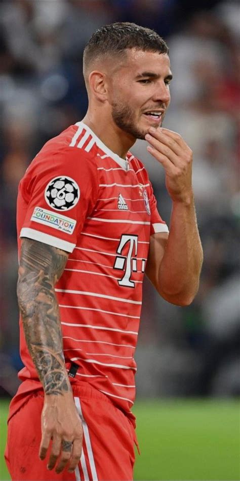 Lukas Hernandez Bayern