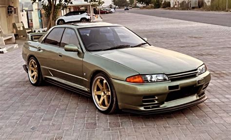 Nissan Skyline R32 GT S 4 Door JDM Emirates