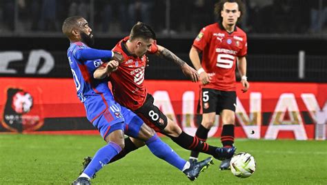 En Jouant Une Mi Temps Le Stade Rennais S Impose Dans La Douleur 3 2