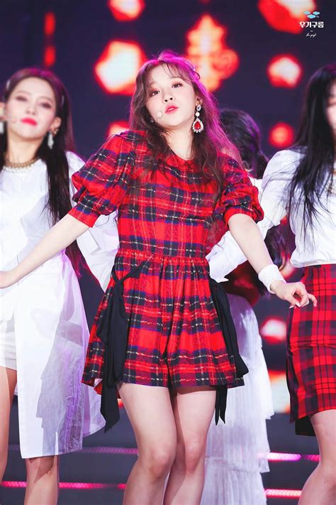 190301 ONE K Concert YUQI G I DLE I Made Senorita Ropa