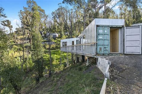 21 Stunning Homes Made Out Of Shipping Containers Loveinc