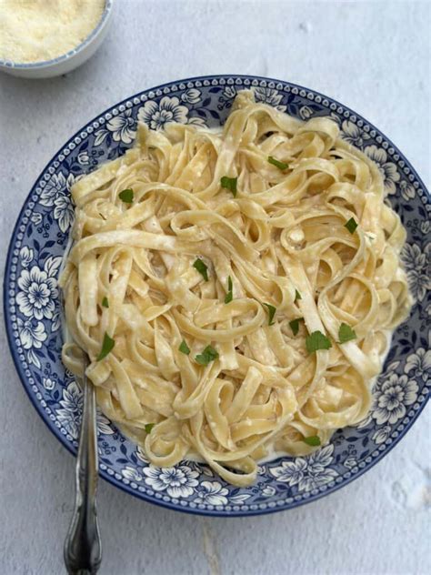 Easy Creamy Restaurant Fettuccine Alfredo My Kitchen My Studio