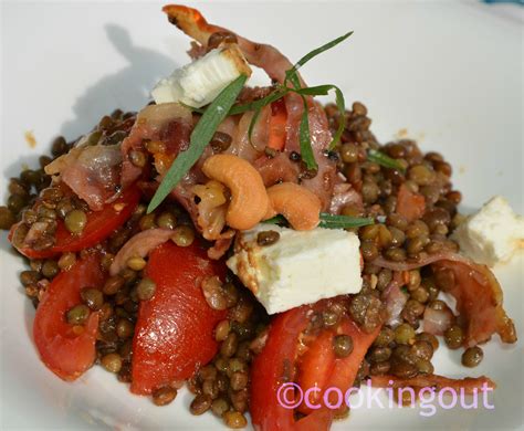 Salade de lentilles verte du Puy et sa sauce chaude à la pancetta