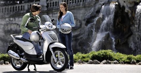 El Nuevo Aprilia Scarabeo 125 I E 2009