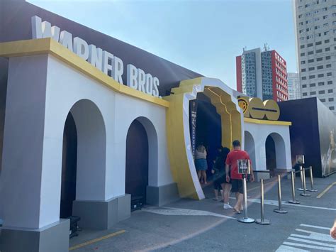 Warner Bros comemora 100 anos exposição imersiva em São Paulo 28