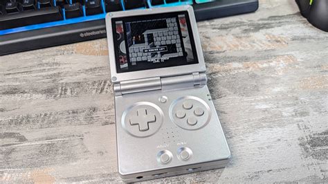Anbernic RG35XXSP Review A Classic Design With An Awesome Modern