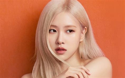 Rosé BlackPink tạo cơn địa chấn