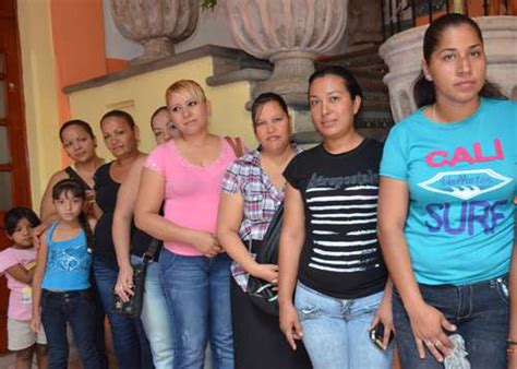 La Jornada En Apatzingán el narco ha dejado más de 2 mil 500 viudas y