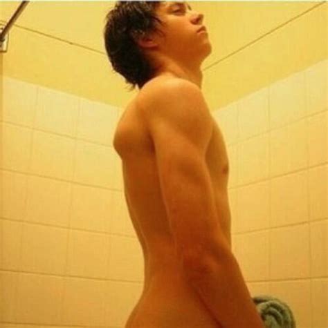 Niall Horan Fully Nude Vidcaps Naked Male Celebrities