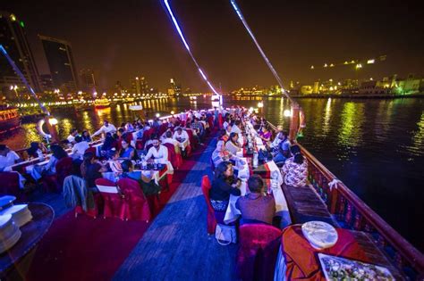 DHOW CRUISE DINNER DUBAI CREEK