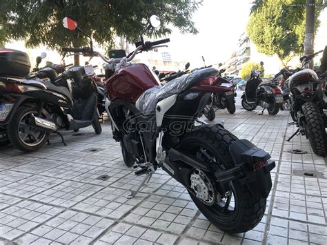 Daytona Rockstar 400 2022 5 995 EUR Naked Καινούριο