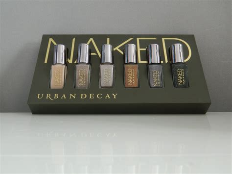 Make Up by Yasmine Le kit de vernis à ongles NAKED de Urban Decay