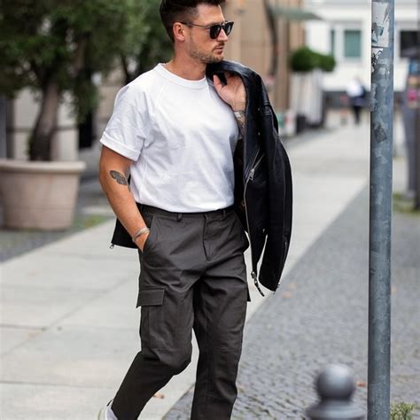 What To Wear With Grey Pants Read This First