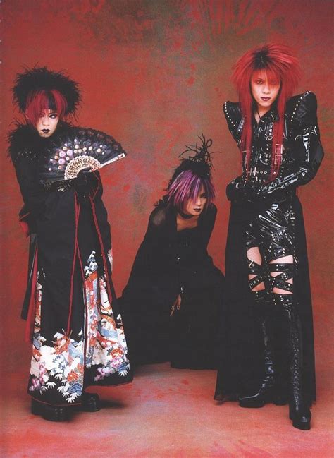 太陽ニ殺サレタ Visual kei Angura kei aesthetic Japanese fashion