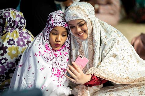 What Is Eid Al Fitr And How Do Muslims Celebrate It 6 Questions