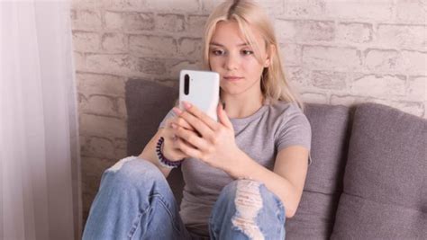 Uso Excessivo De Redes Sociais E O Perigo Para A Autoestima Dos Jovens