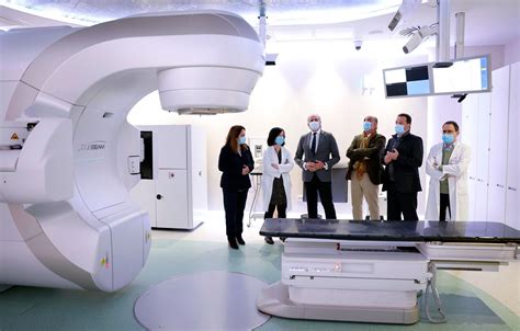 La Comunidad de Madrid instalará en los hospitales públicos La Paz y