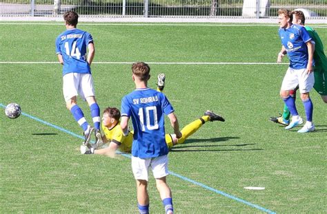 Fu Ball Bezirksliga Bb Cw Sv Rohrau Bernimmt Auch Dank Sch Tzenhilfe