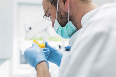 Impresiones dentales Con qué materiales se realizan y cómo elegirlos