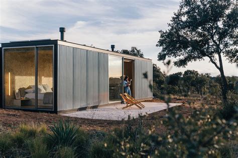 Vivre grand dans 34 m2 découvrez l intérieur surprenant de cette mini